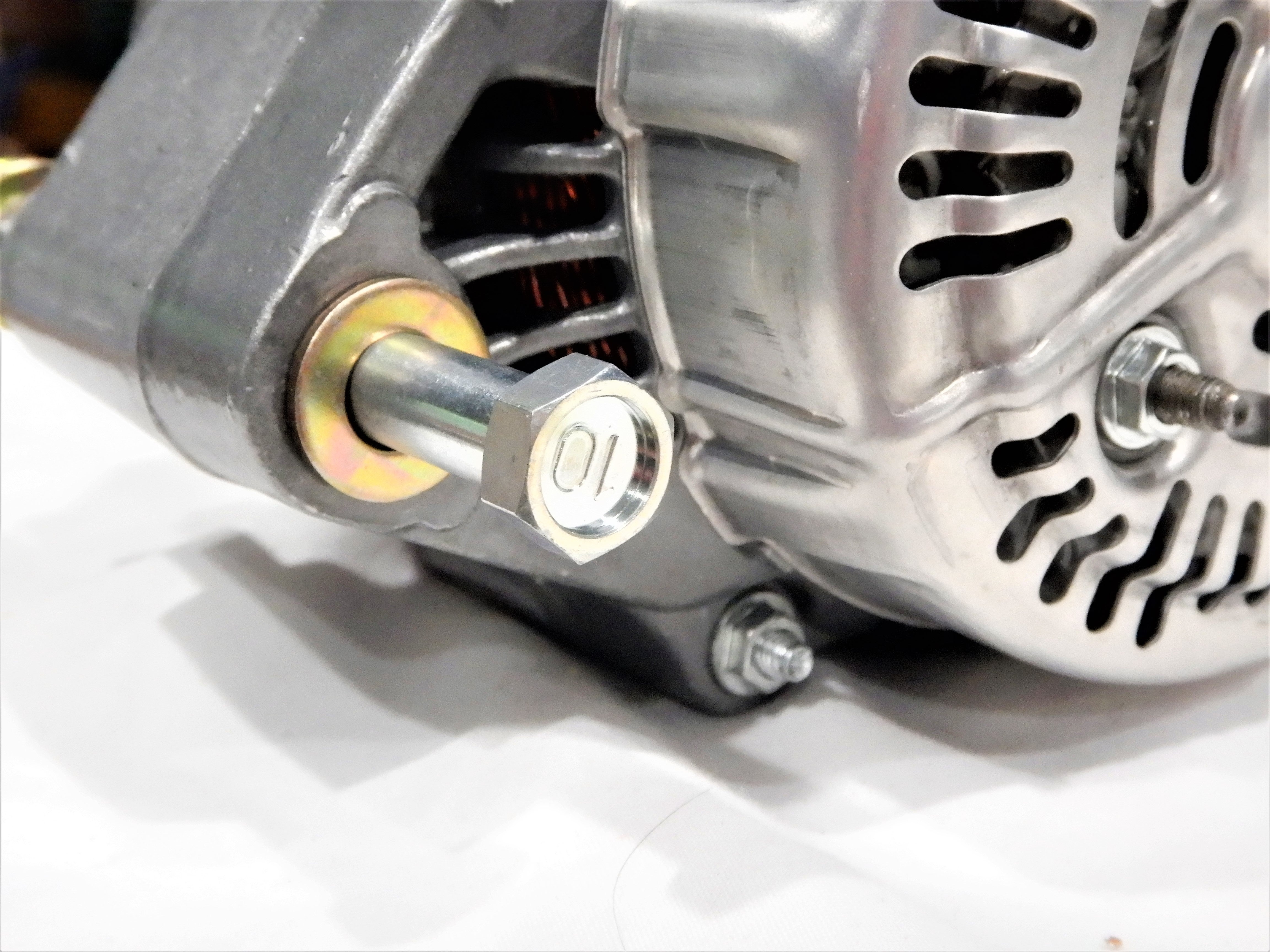 Genuine NipponDenso OEM TOYOTA Alternator 70A amps Pickup 4Runner HILU ...